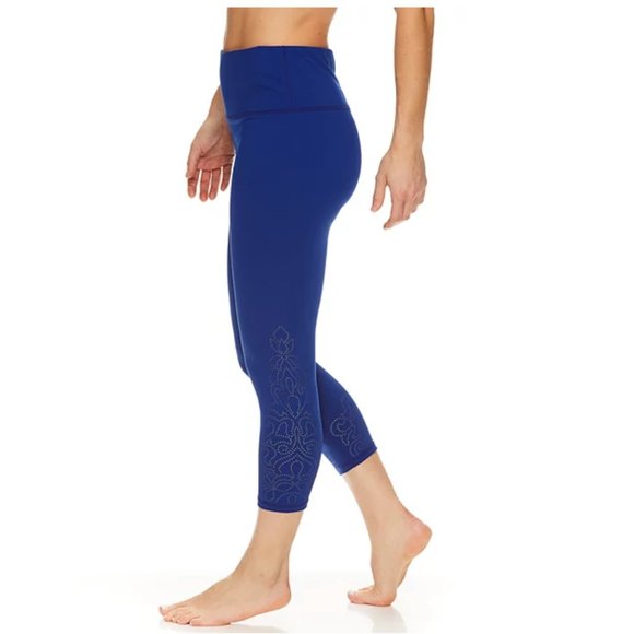 GAIAM | Pants & Jumpsuits | Gaiam Laser Cut Capri Leggings | Poshmark